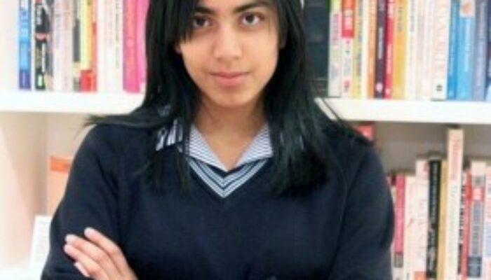 Dua dari Puluhan Wanita di Bumi Dengan IQ Tinggi